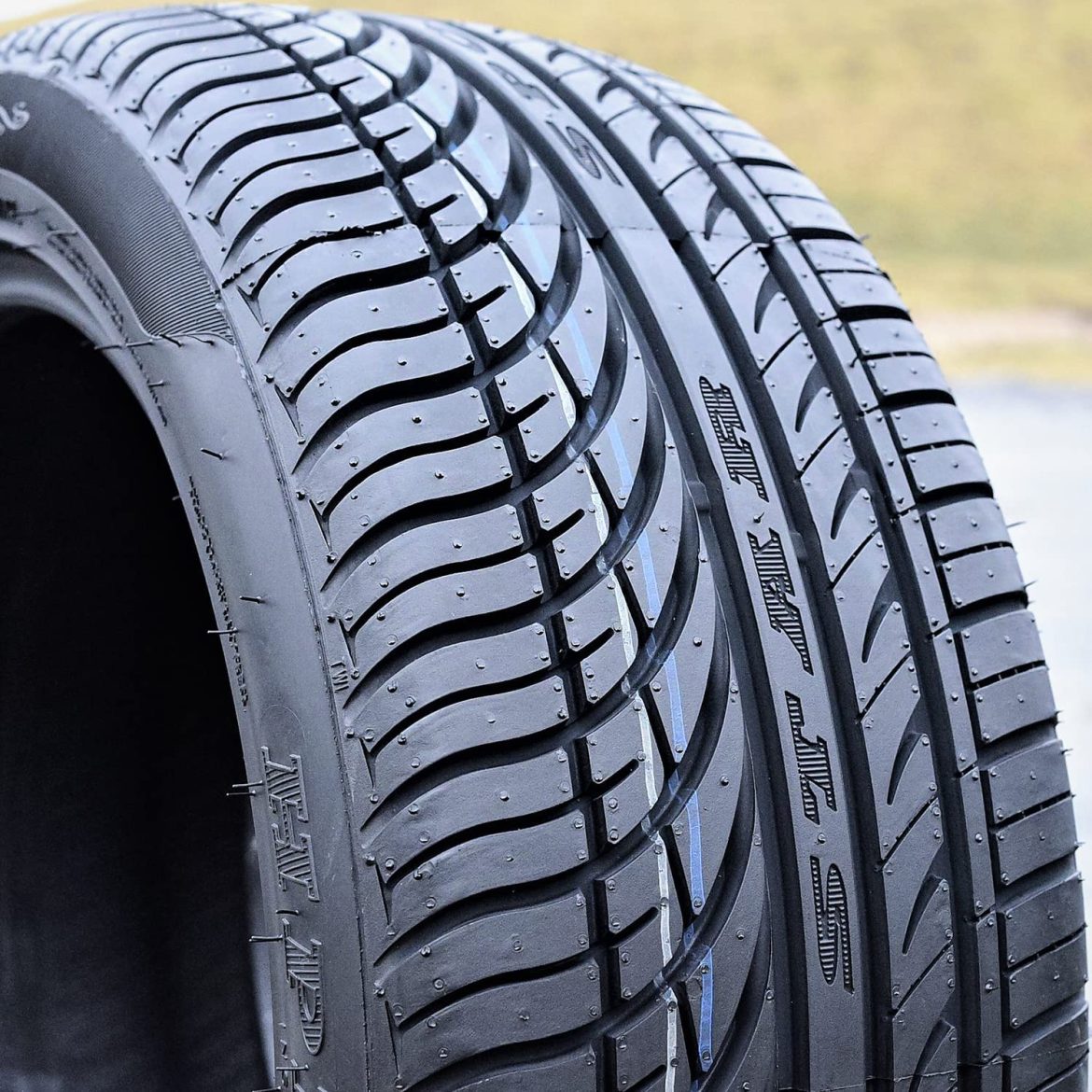 4 Best Tires For Diesel Pusher Motorhome